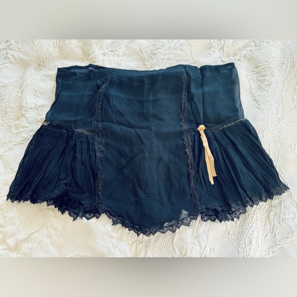 Intimates & Sleepwear | Very Vintage Black Rayon And Lace Tap Pants ...